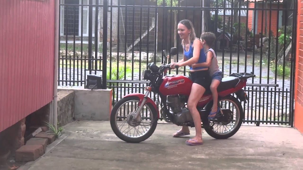 Andando De Moto Com Eles - YouTube