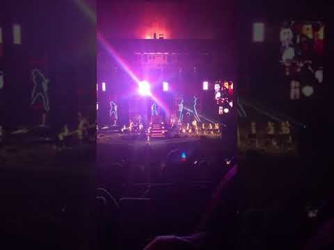 Nuri Serinlendirici - Ne edim konsert 2017 Heyder Eliyev sarayi