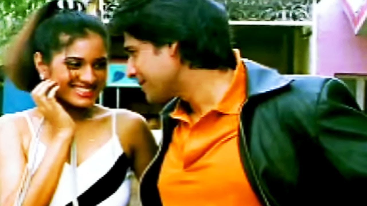 Mukul Dev saves a girl | Chor Mandli | Comedy Scene 12/18 - YouTube