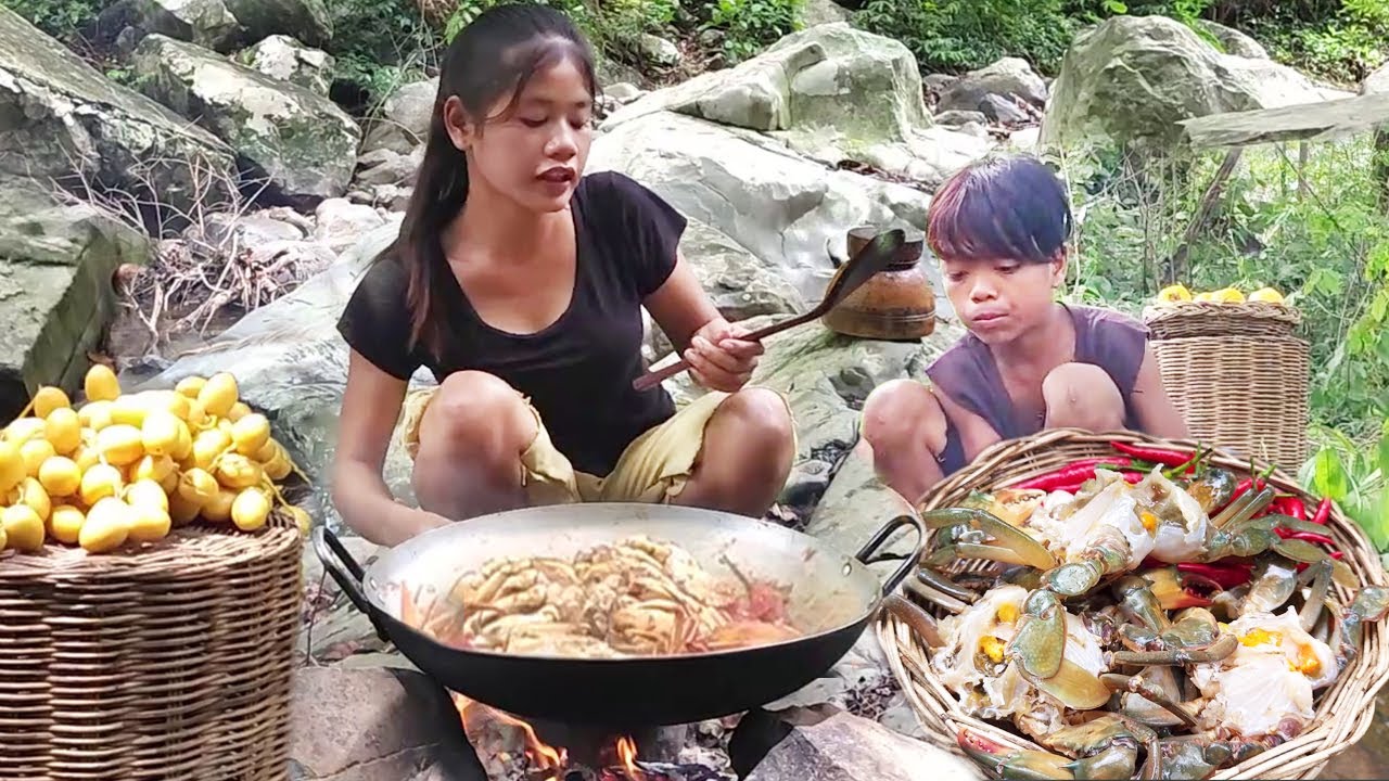Yummy Yummy Crabs! Cooking fast spicy Crabs wild recipe for lunch near ...