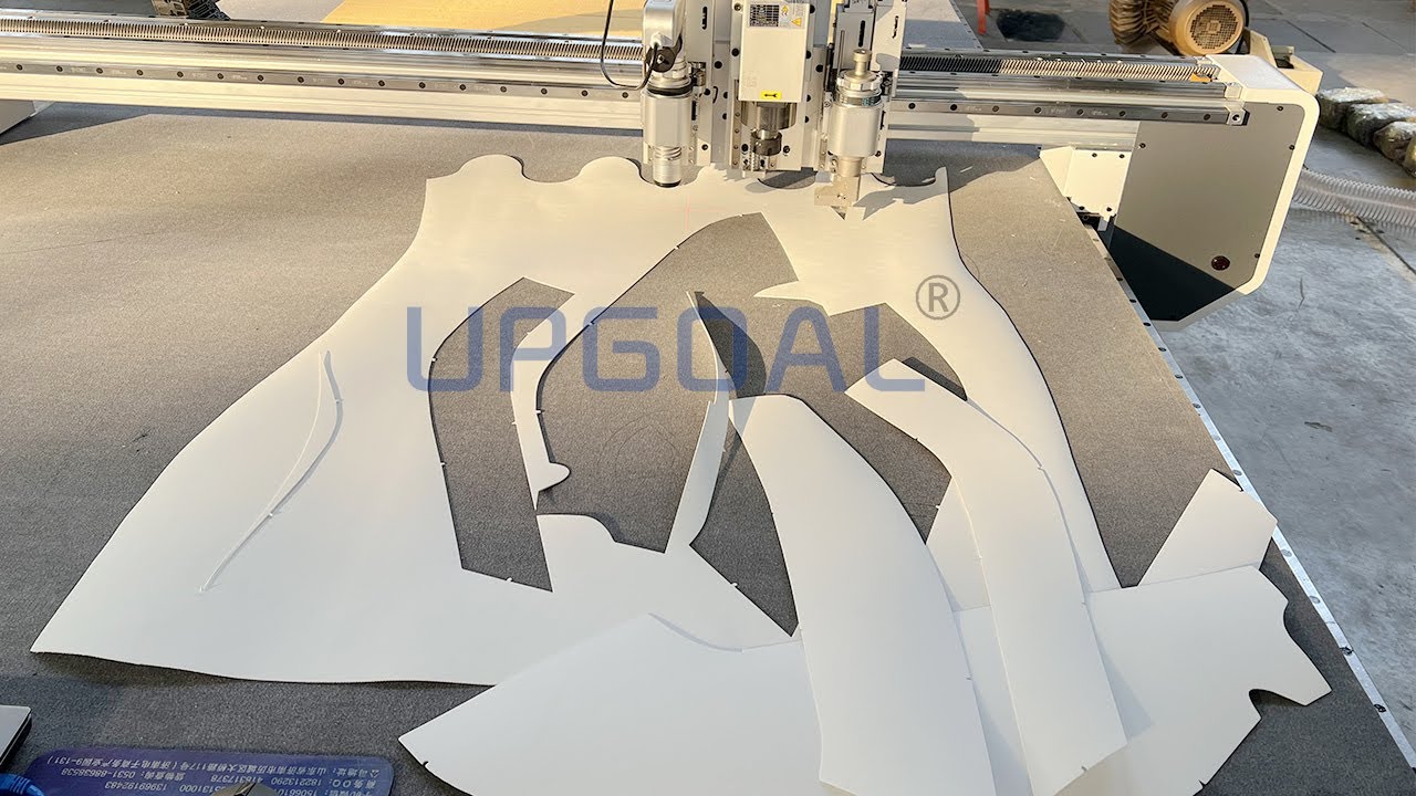 Thin Leather CNC Knife Cutting Machine - YouTube