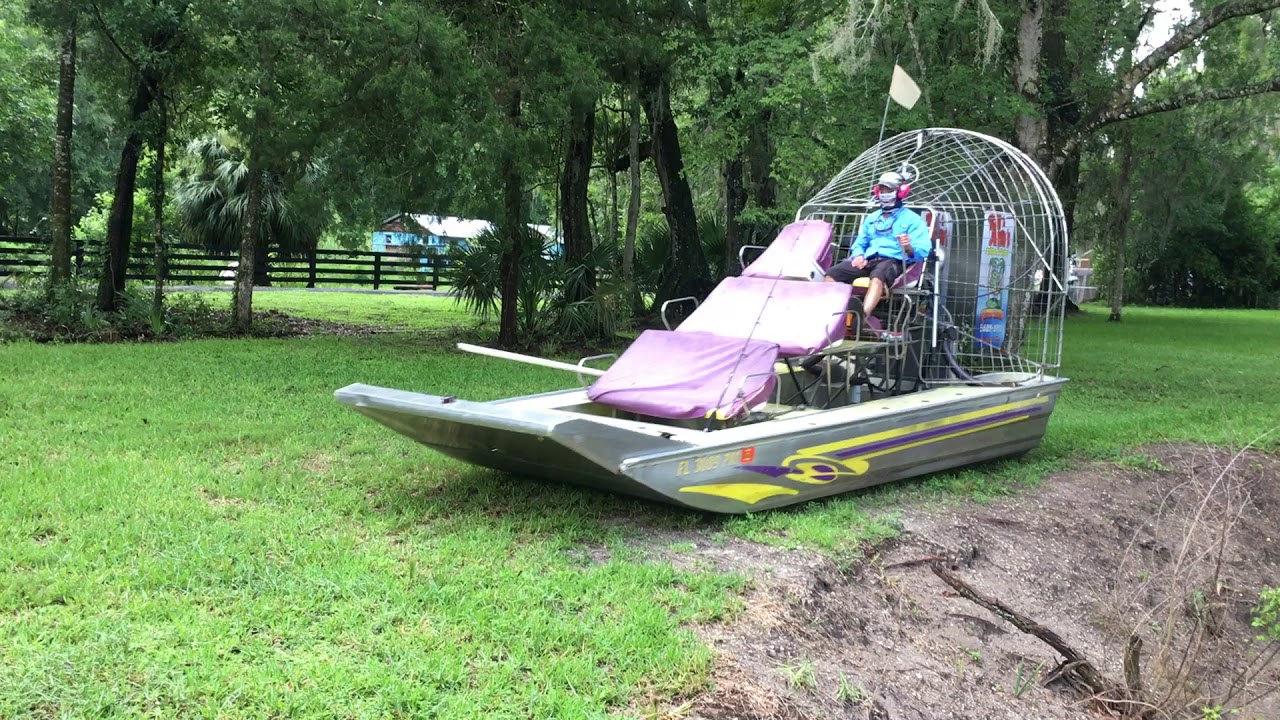 AIR BOAT RIDES AT TOM & JERRY'S AIRBOATS - YouTube