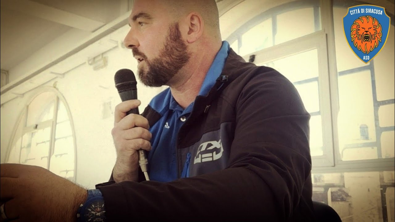 10/04/2022 Siracusa Calcio - Real Siracusa 2-0: lo speaker Enzo Di ...