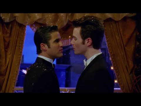 GLEE - Klaine Scenes in "Girls (and Boys) on Film" 4x15 - YouTube