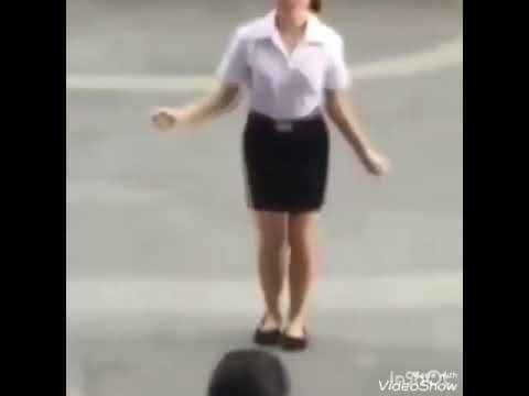 Pantat bergoyang