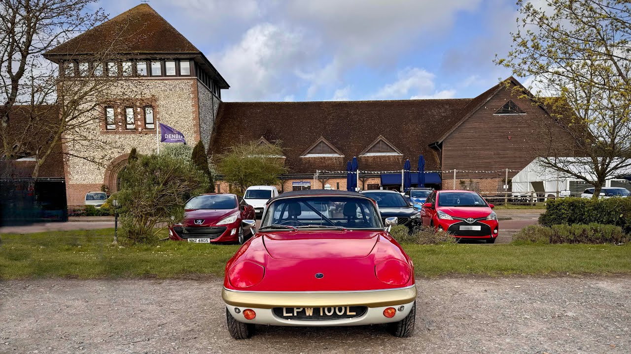 The Little Lotus at the Porsche Club meet - YouTube