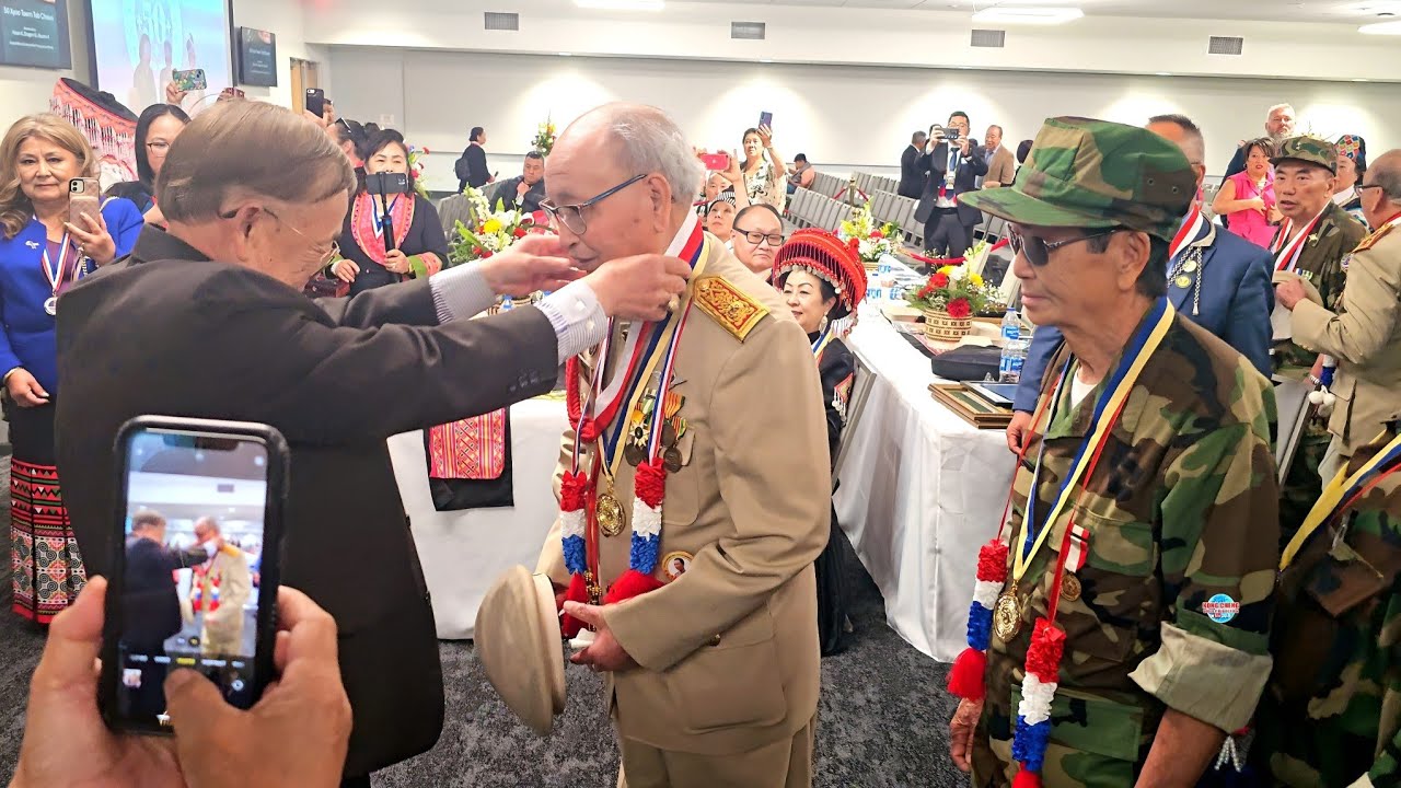 CELEBRATING HONORS HMONG AMERICAN 50 YEARS OF FREEDOM #3 [NAIS PHOOS ...