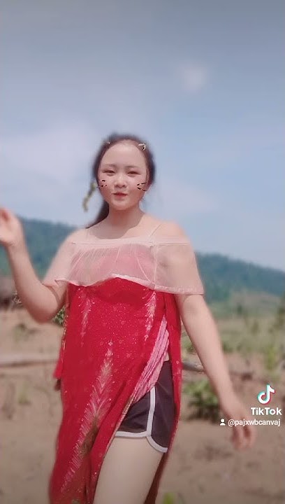 paj kub vaj - YouTube