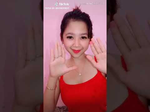 Cewek ini sexy goyang biking ngaceng