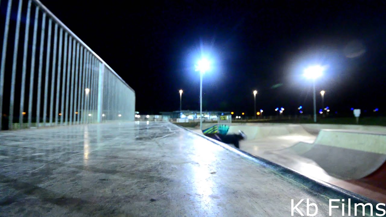 Winter skate at Cyclo Park - YouTube