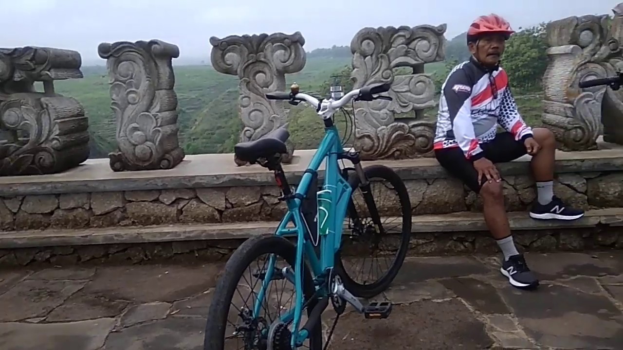 Geosite goa ngingrong desa Semanu, Gunungkidul, Yogyakarta - YouTube