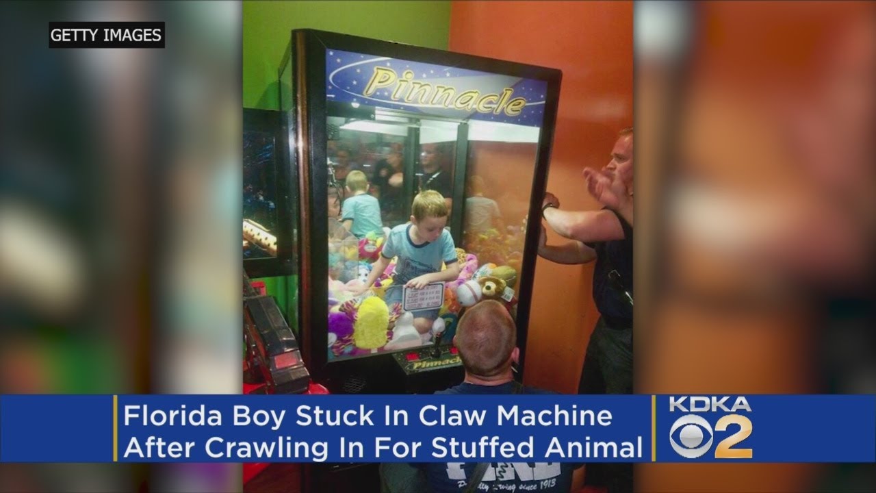Florida Firefighters Rescue Child Trapped In Claw Machine - YouTube