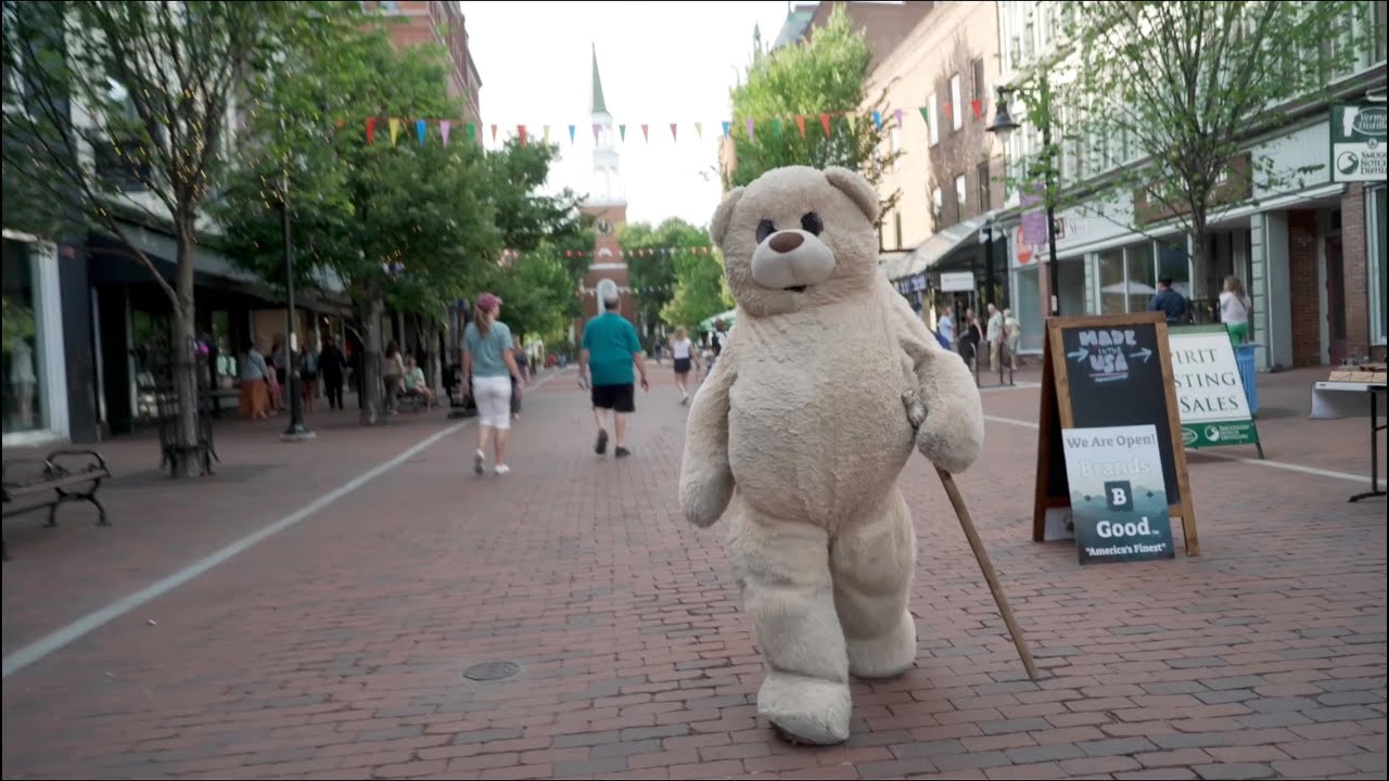 The Downtown Burlington Bear - YouTube