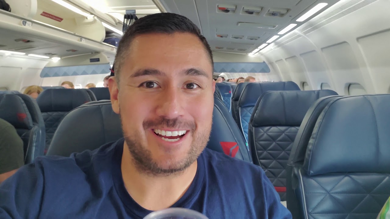 Delta ATL to SAV First Class MD-80 Highlights/Review Atlanta to ...