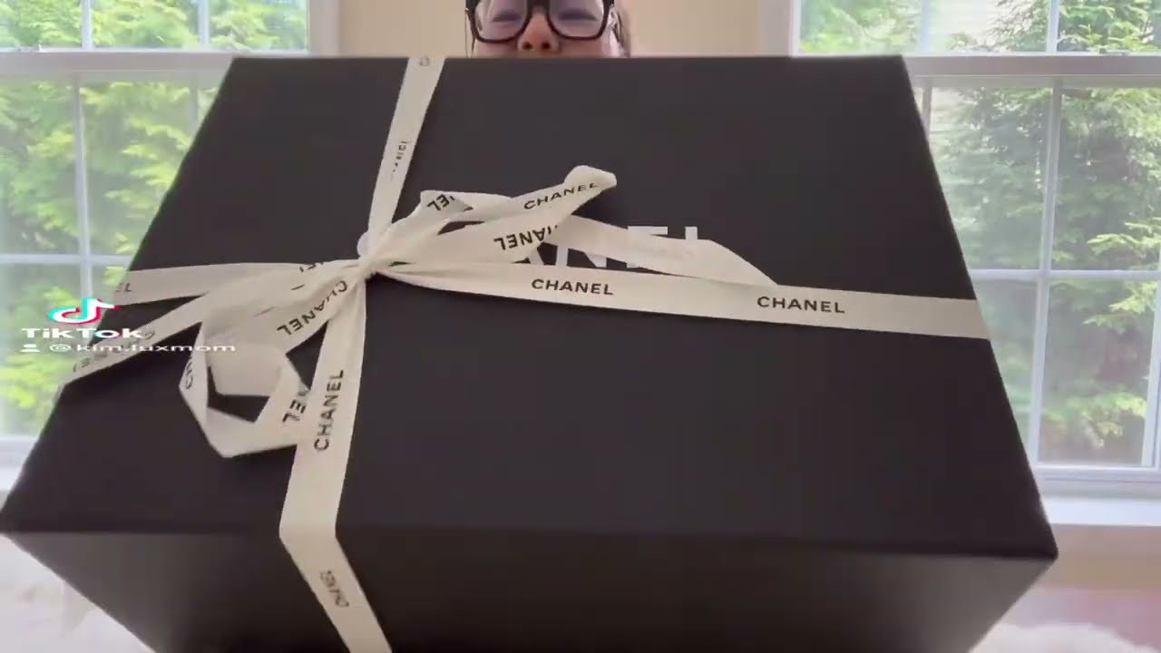 Unboxing my favorite Chanel work bag of all times- Chanel unboxing🛍🎁🖤💕💖 ...