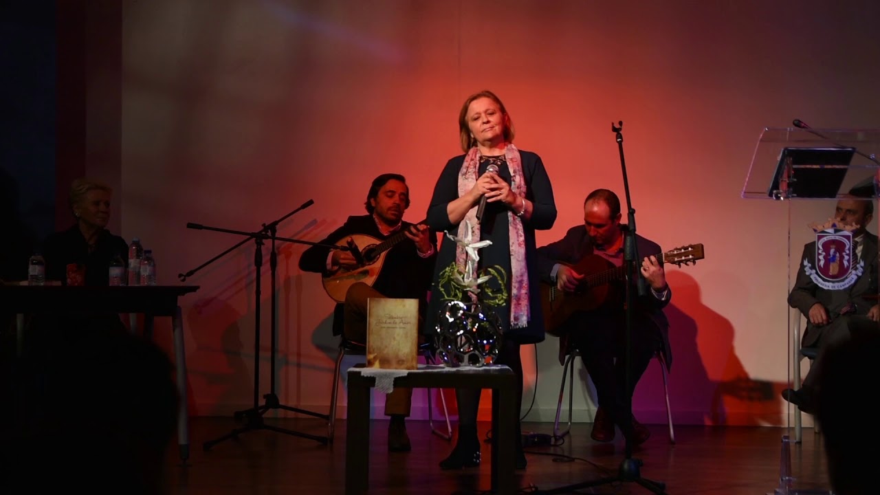 Filomena Sousa Fado Há sempre uma Nostalgia - YouTube