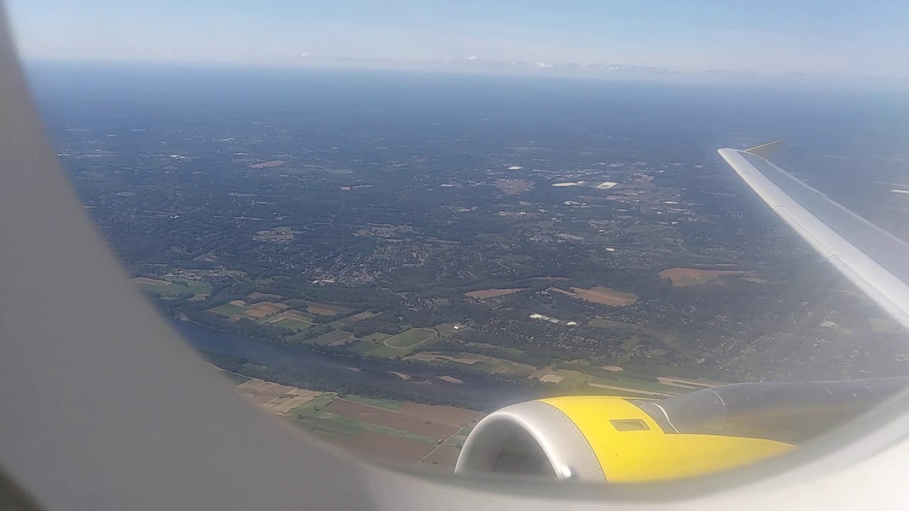 Spirit flight take off from hartford - YouTube