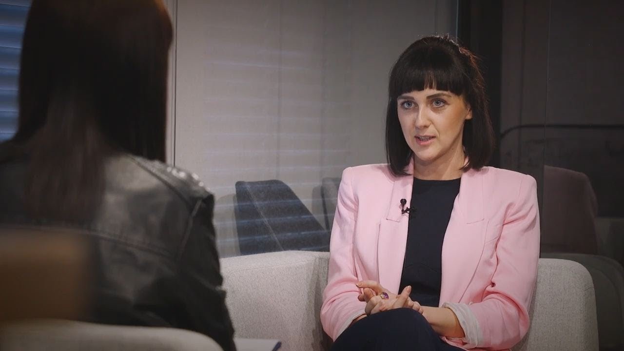 Portret Kobiecy Olga Krakowska - YouTube