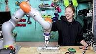 Simone Giertz - YouTube