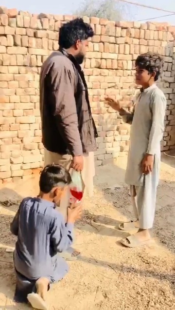 Helping the needle kids moral stories - YouTube