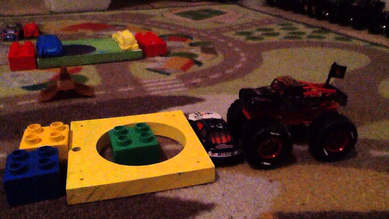 Stop Motion Monster Jam Syracuse 2015 Sneak Peek! - YouTube