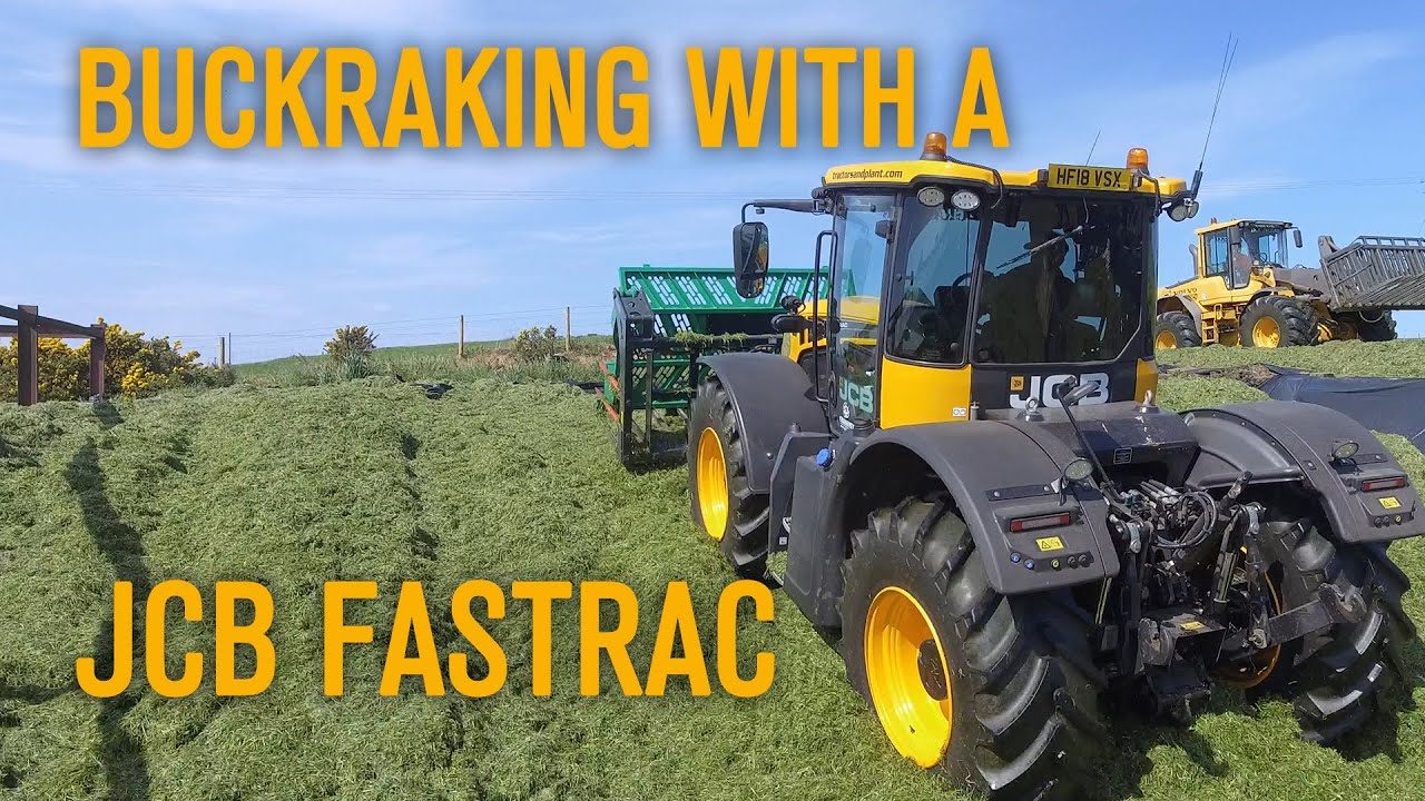 Buckraking with a JCB Fastrac! - YouTube