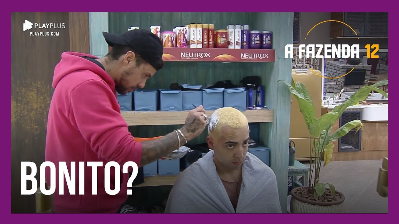 Lipe Ribeiro descolore cabelo de Lucas Selfie | A Fazenda 12 - YouTube