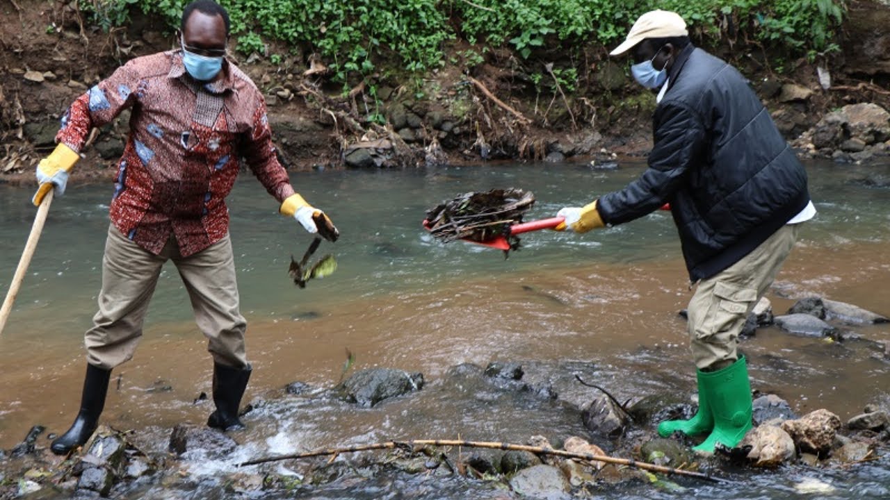 RUTO IS OVERWORKING! NAIROBI RIVER CLEANED CREATING JOBS TO YOUTHS ...
