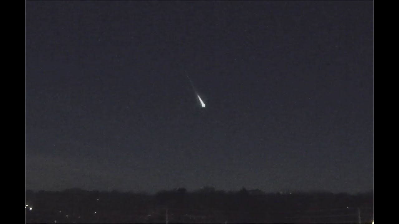 Meteor Over Michigan (Nov. 8th, 2022) - YouTube