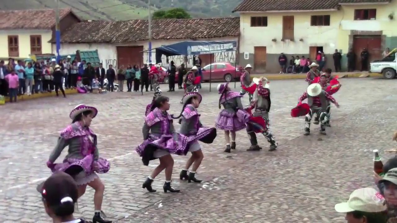 FOLKLOR PERÚ 56 Cholo Qorilazo en Oropesa Carnavales 2017 - YouTube