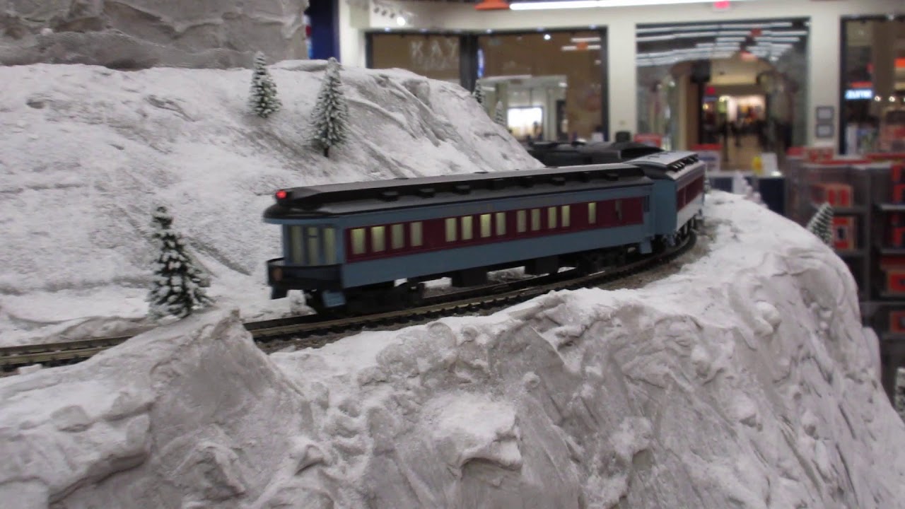 HO Scale Polar Express At The Lionel Store At Concord Mills 10-21-20 ...