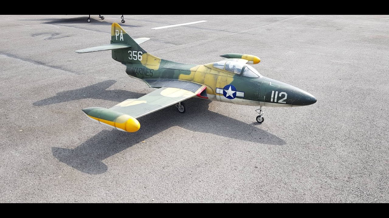 F9F Panther Crash Landing @ Thailand Jet Meeting 2020 - YouTube