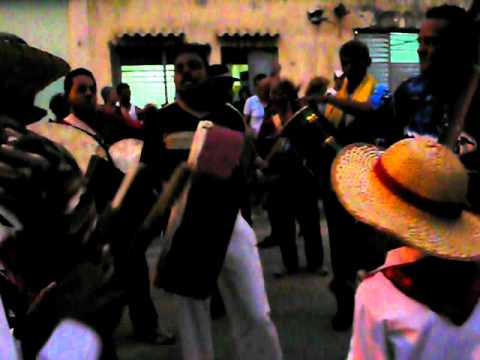 La Comparsa Cubana Oriental - YouTube