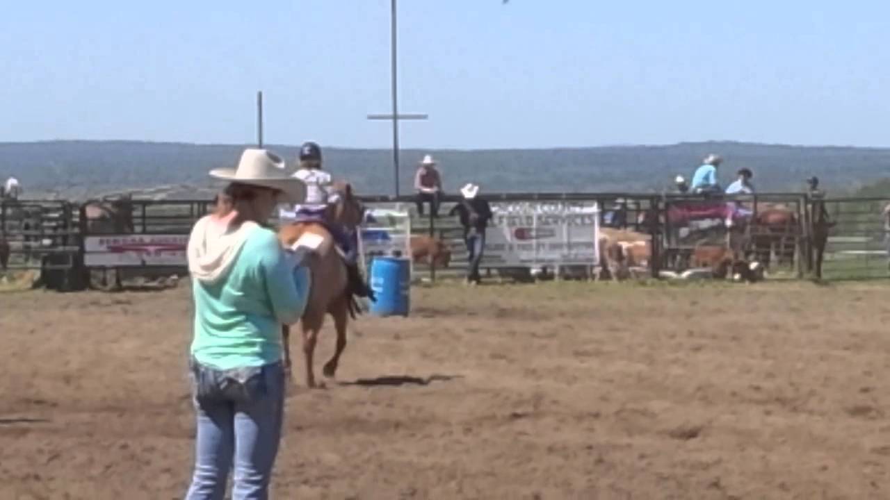 Drew barrel racing - YouTube