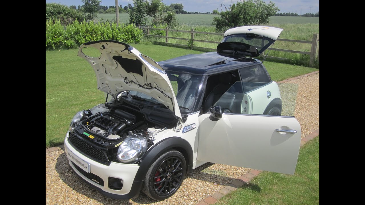 mini jcw r56 white - YouTube