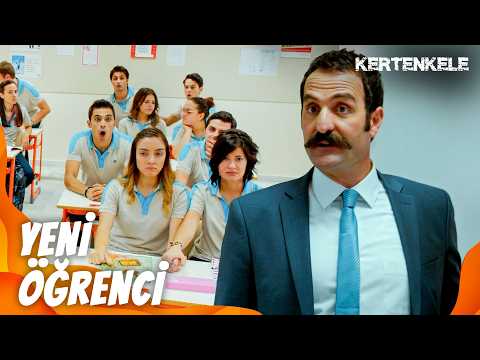 Sınıfa yeni gelen kız öğrenci nereye oturacak? - Kertenkele 37. Bölüm