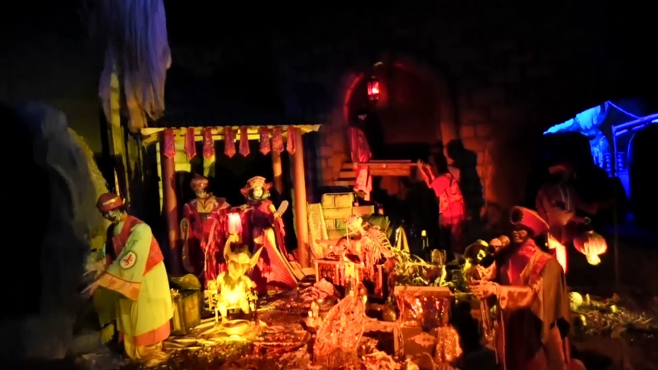 Geister Rikscha (Ghost Train / Ghost Rickshaw) at Phantasialand - On ...