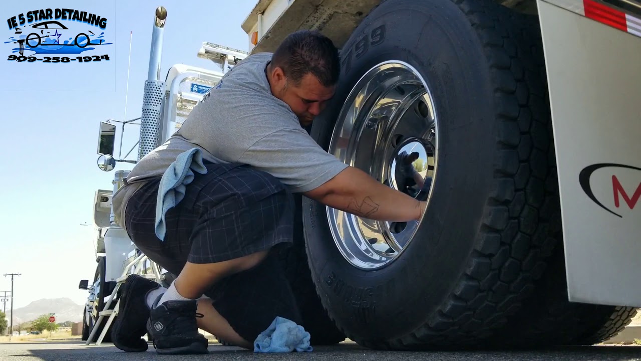 Big Truck for the big boys - YouTube