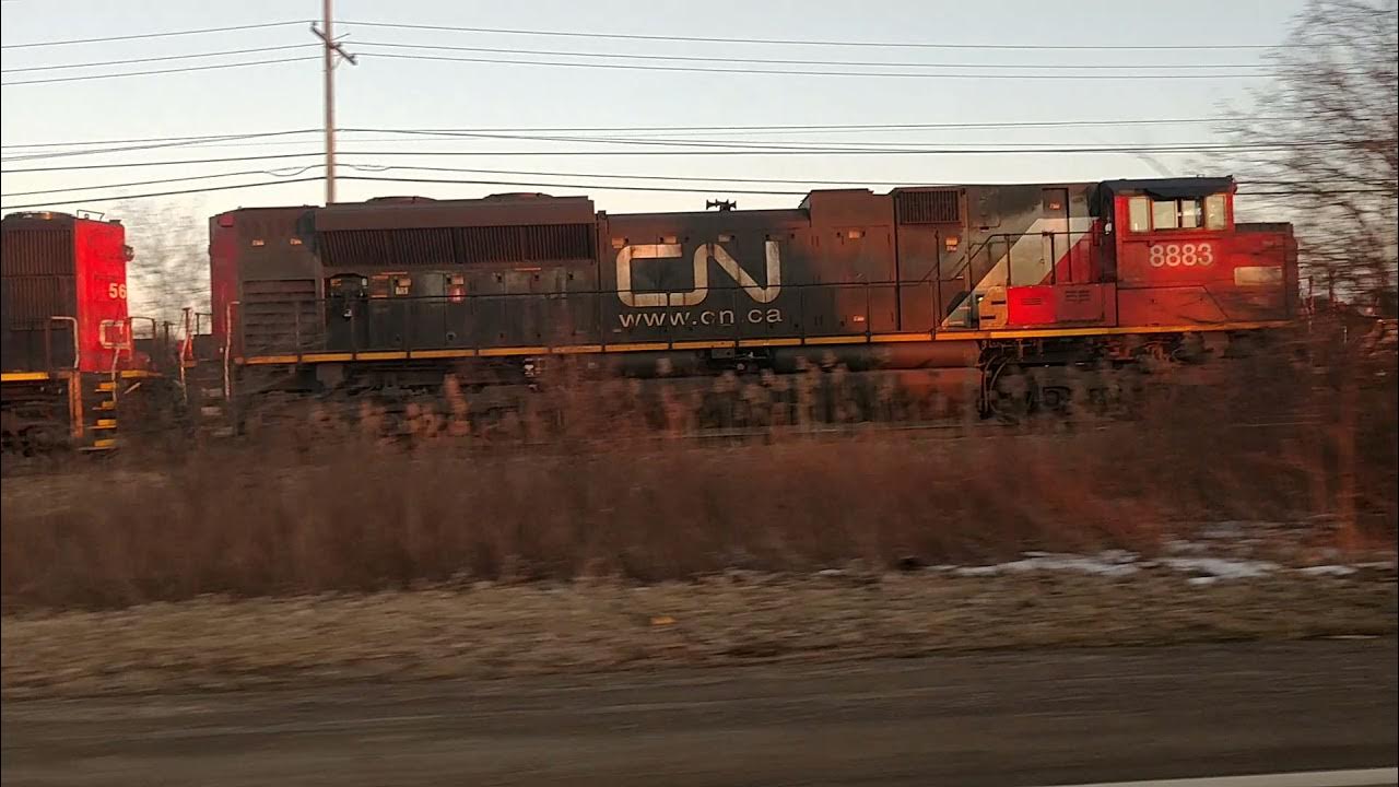 Pacing CN 8883 SD70M-2 locomotive, Mt. Clemens Sub - YouTube