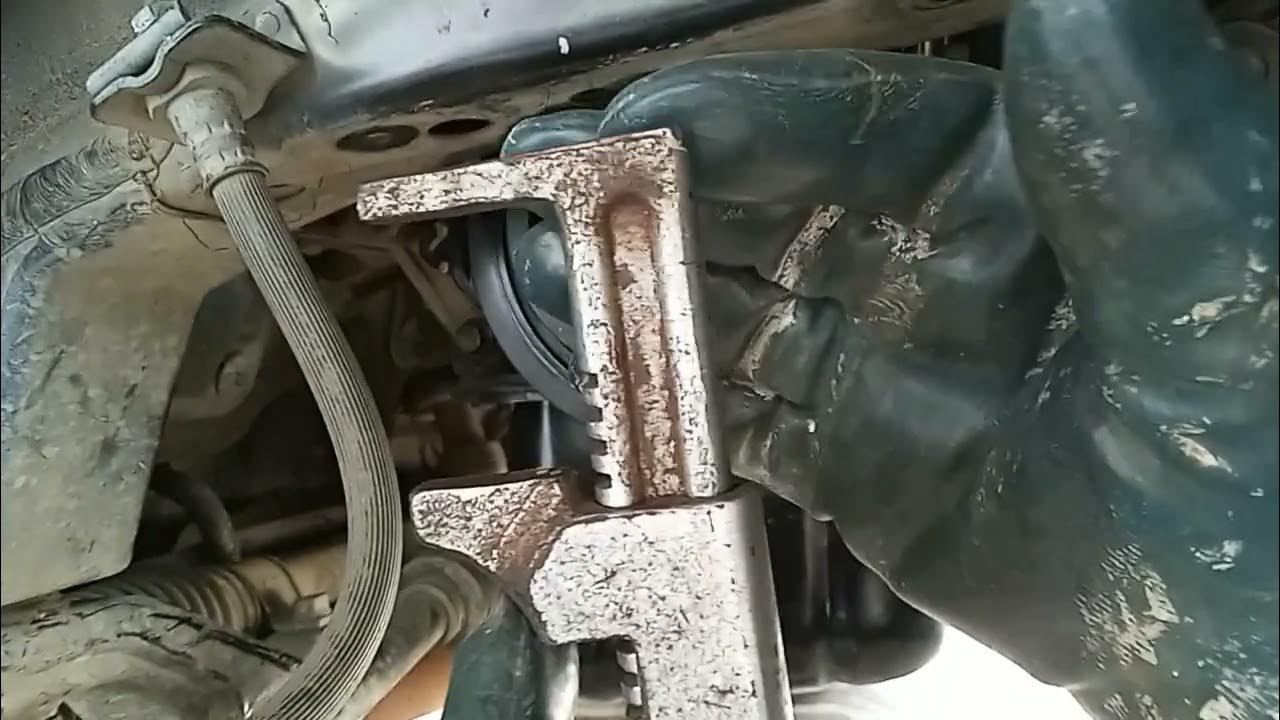 Como apretar la polea o damper del Cigueñal - YouTube