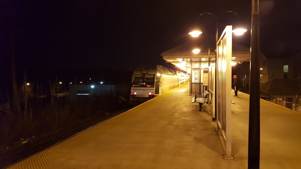 [HD] Another Action Packed Railfan Night At Townley - YouTube