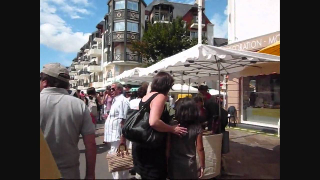 Sandra Tiffany France La Baule open market, kayaking - YouTube
