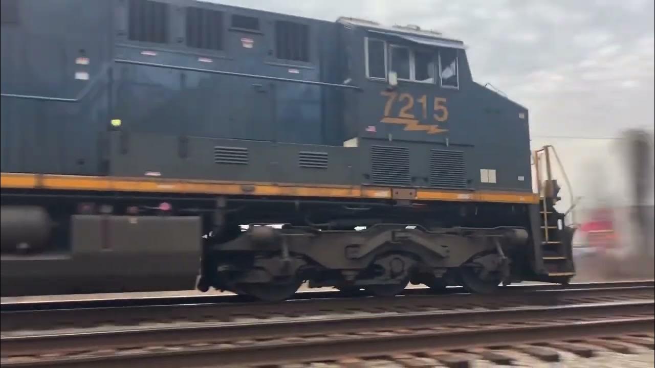 CSX 7215 Loud Horn Leads Fast CSX M492 NB Manifest Train with Horn Salute with 296 Axles ...