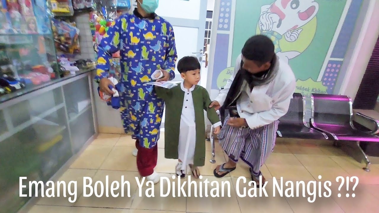 Empat Hari Setelah Ultah ke-4 Girang Dikhitan - YouTube