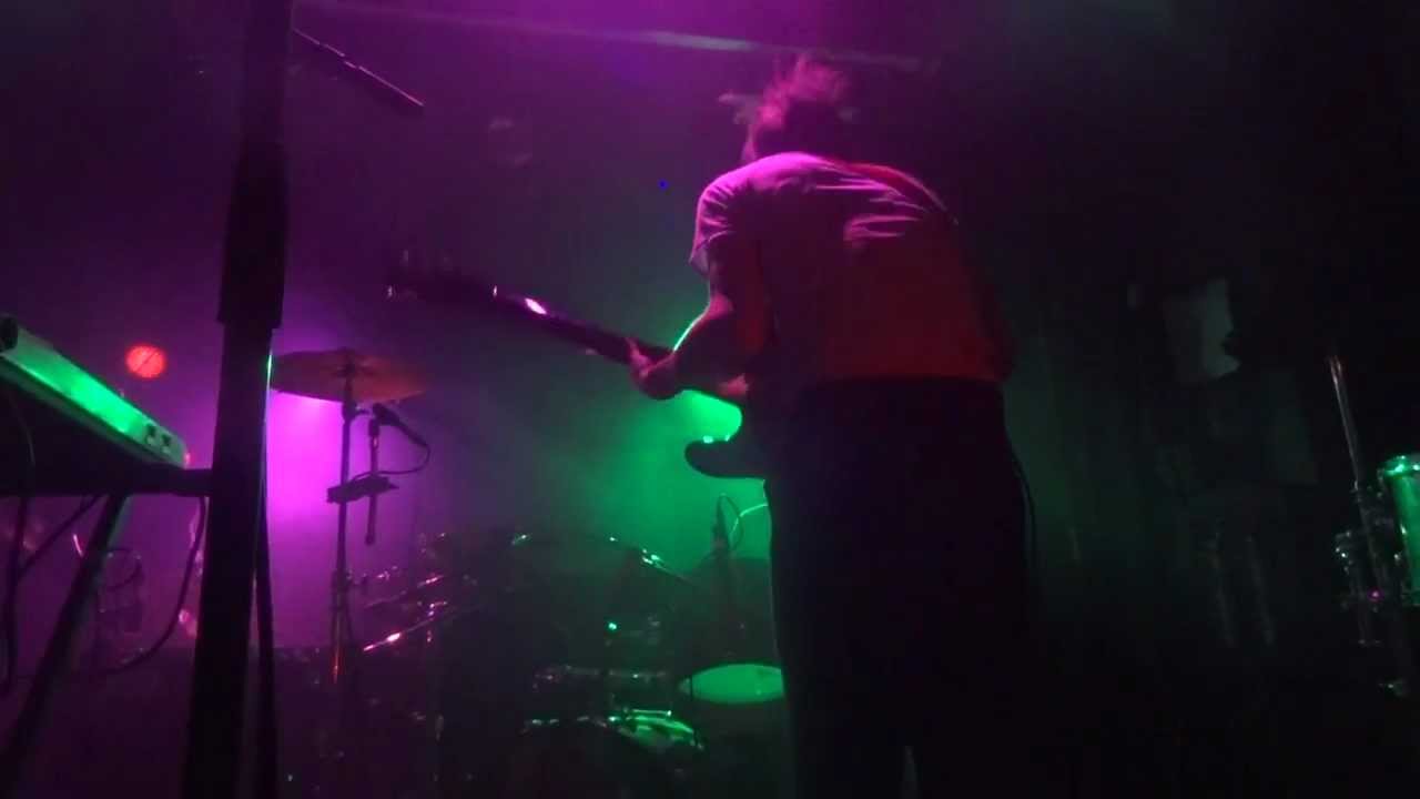 Islet - Ringerz - Live @ La Flèche d'or - 20-04-2012 - YouTube