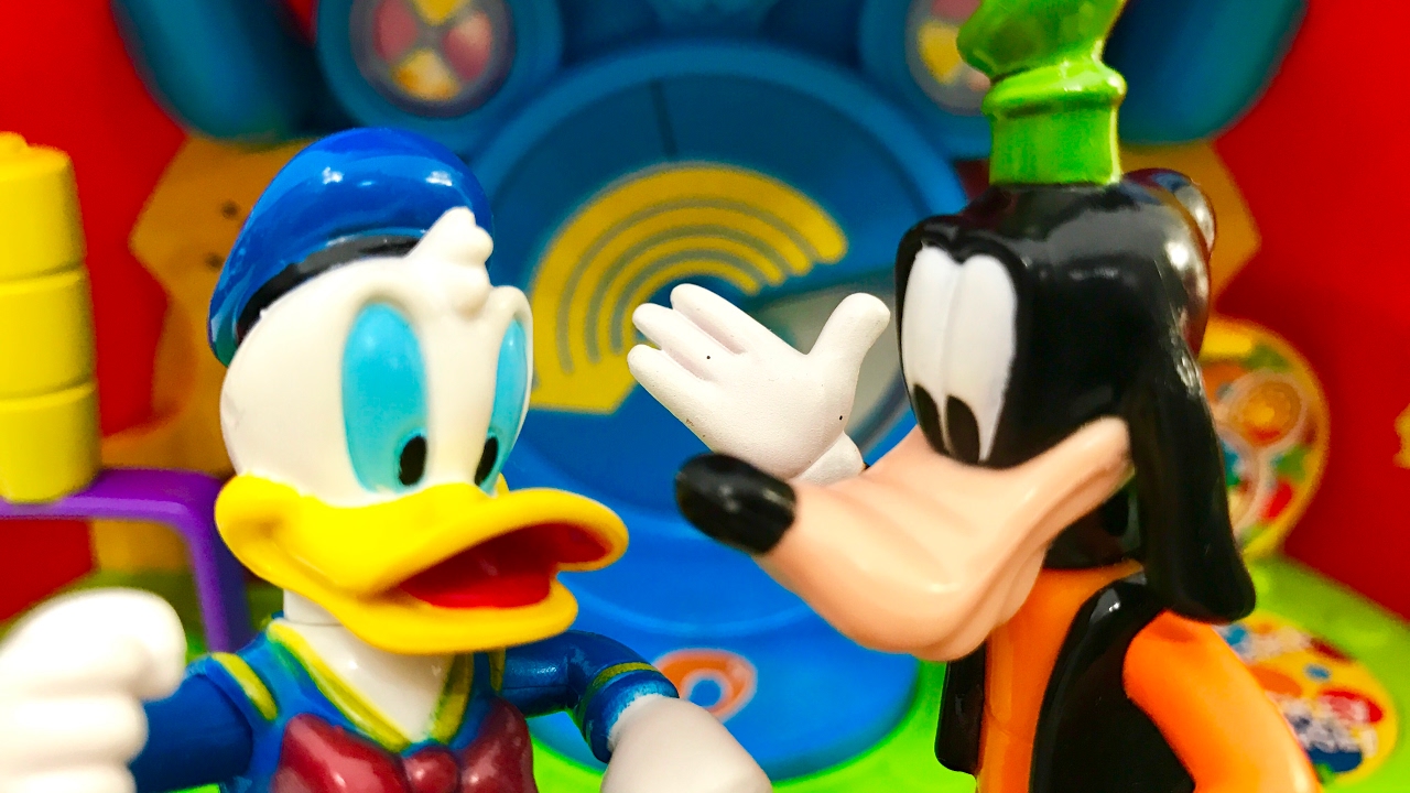MYSZKA MIKI po Polsku - Gra w coska miedzy Goofy i Kaczor Donald ...