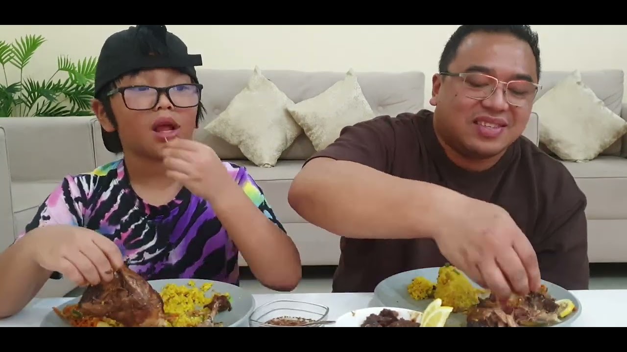 Fonzy and amang /// chicken INASAL and java rice - YouTube