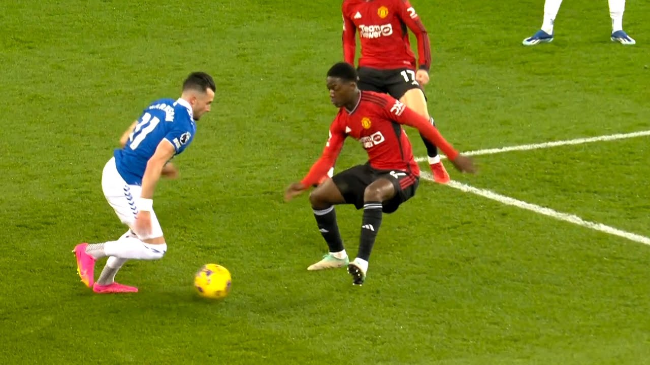 Kobbie Mainoo Performance vs Everton | THE FUTURE | - YouTube