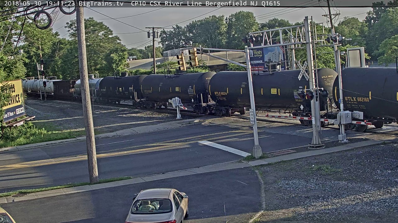 May 30 2018 19:10 nb mix CSX 3025, 3425 Q410 - YouTube