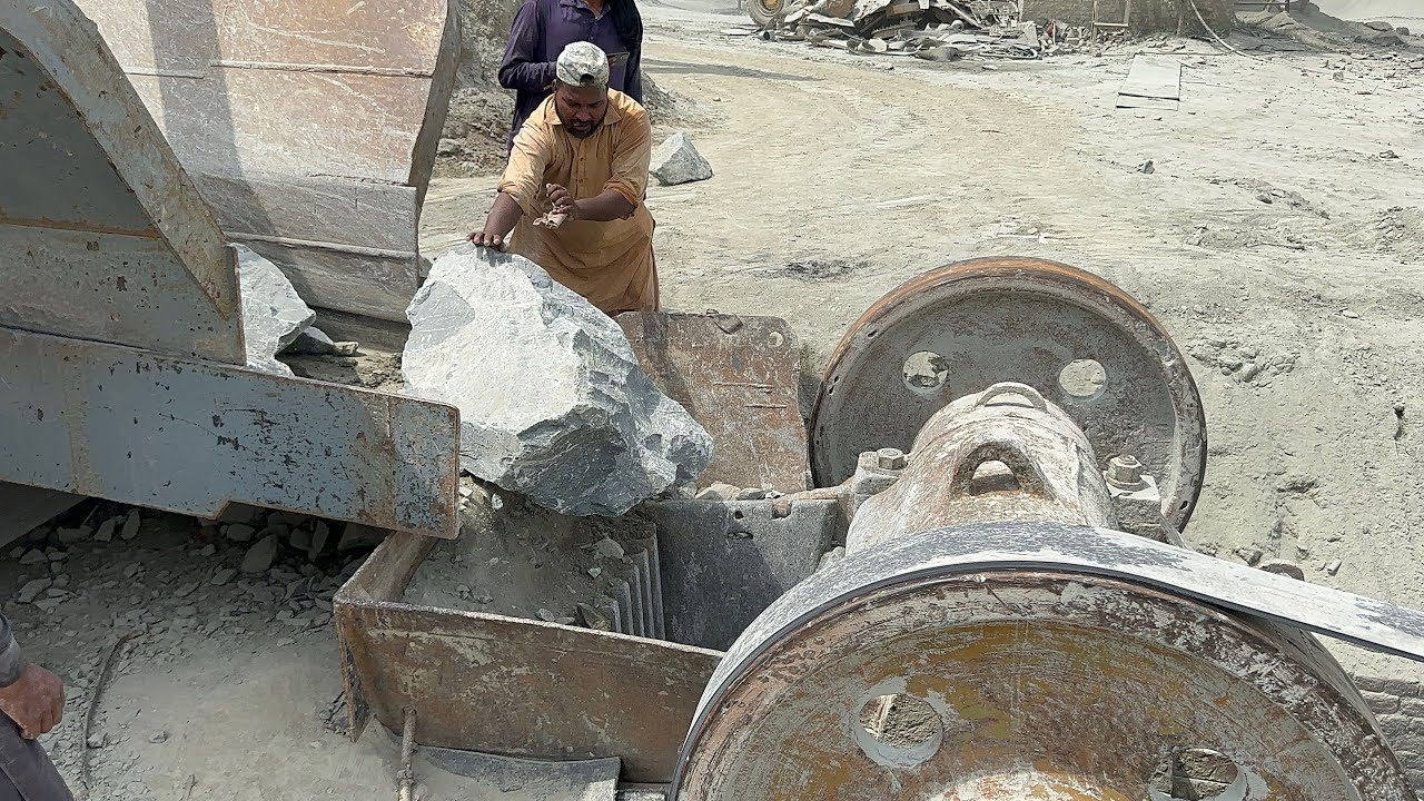 "Big Rock Crusher Machine: A Giant in Action"Big Rock Crushing: A ...